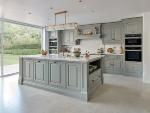 Tom Howley opens ‘milestone’ showroom in Nottingham - kbbreview